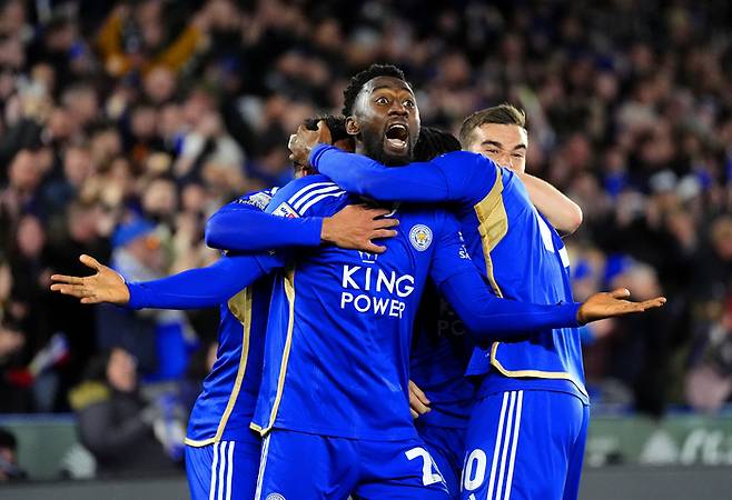 Epl 우승 동화 주인공이 돌아온다 한 시즌 만의 레스터 승격 확정