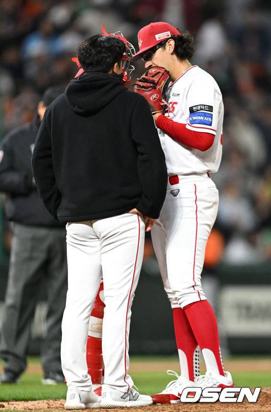 ‘역대 최다 14실점→ERA 12.71’ 퇴출 1호 SSG의 결단...‘156km’ 앤더슨에게 거는 기대 “구속·변화구·제구 모두 좋아”