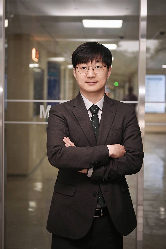 고가 니켈·코발트 희귀금속 사용없이” 고성능 리튬전지 값싸게 만든다