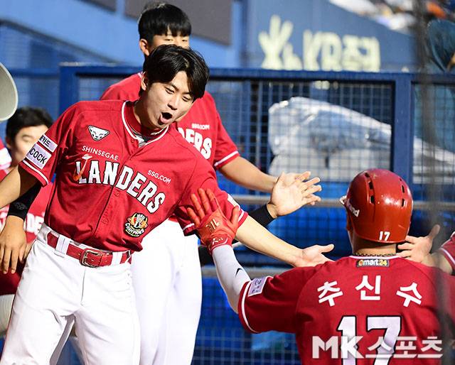 ‘불펜 싸움에서 갈렸다 Ssg 추신수 밀어내기 볼넷 앞세워 한화 격파2연승3연전 위닝시리즈 Mk대전