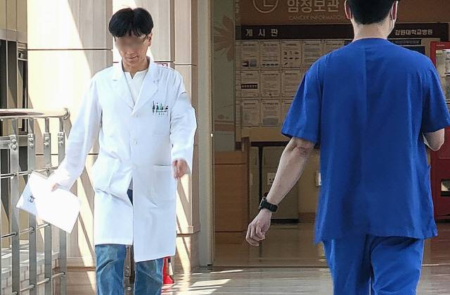 보건의료 위기 ‘심각 단계서 외국 의사도 의료행위 허용