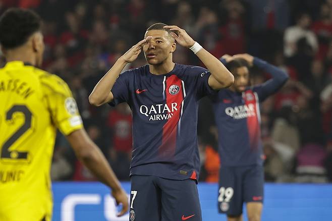 ‘이강인 단 14분골대만 4번 불운 Psg ‘후멜스 결승골 도르트문트에 0 1 패···합산 점수 0 2로 결승 진출 실패