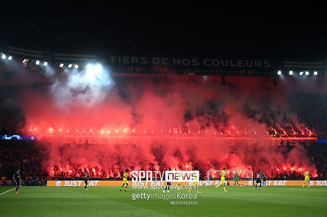 충격 Psg 홈 팬들 업보 제대로 맞았다 경기 전 도르트문트 엠블럼 화형식→ucl 탈락으로 돌아왔다