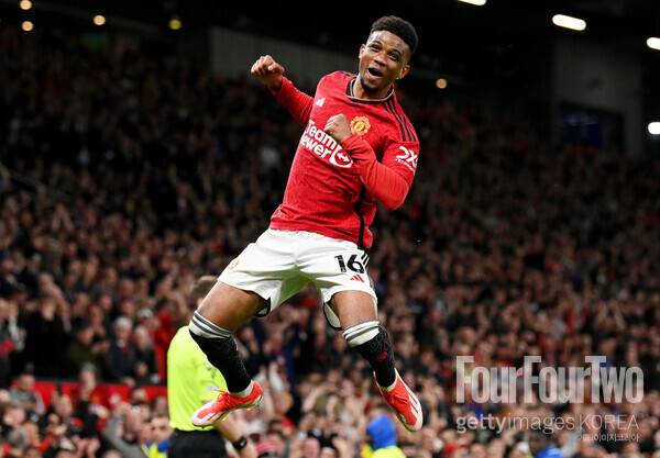 [pl.review] '디알로 1골 1AS' 맨유, 뉴캐슬에 3-2 승리...최종전에서 UECL 진출 여부 갈린다