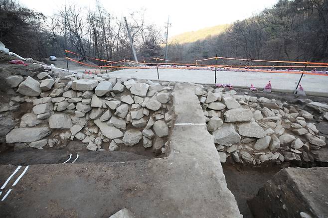 삼국시대의 치열한 전장 ‘충주 장미산성 원래는 백제의 토성