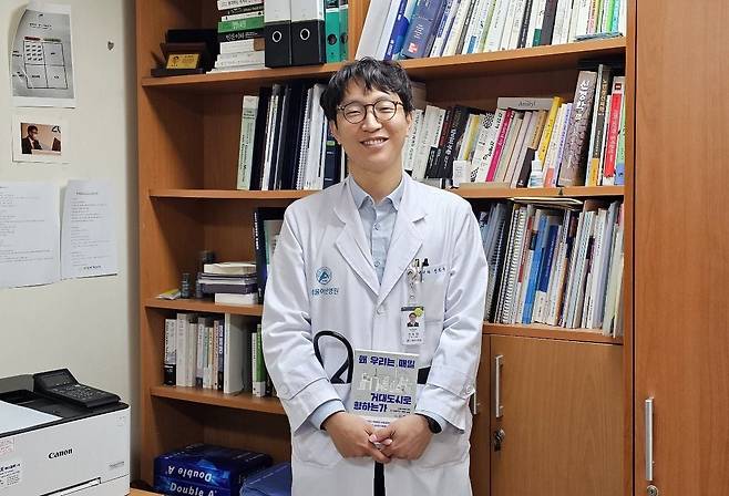 스트레스 사회가 노화 부른다 느리게 늙으려면 긍정적 생각이 중요