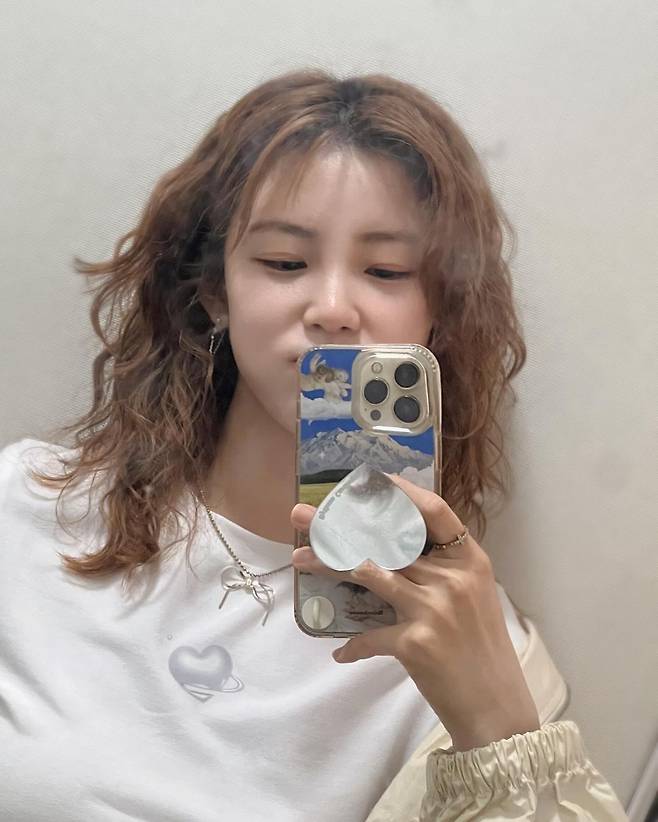 전효성 바람막이와 카고바지 입고 러블리한 히피펌 변신 라이프 뉴세이