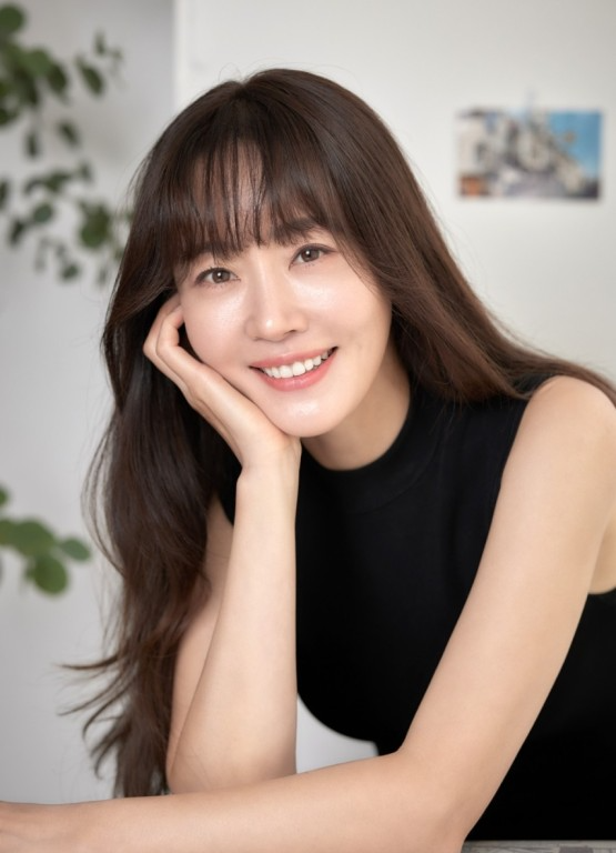 얼마나 예쁘길래 길거리에서 찍힌 사진 잡지에 실려 캐스팅된 탑여배우 스포엔 뉴세이