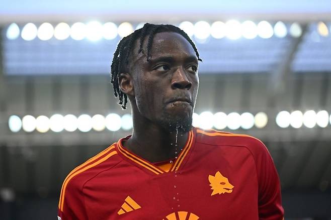 ‘epl 승격 레스터 ‘첼시 출신 로마 Fw와 연결→이적료 416억