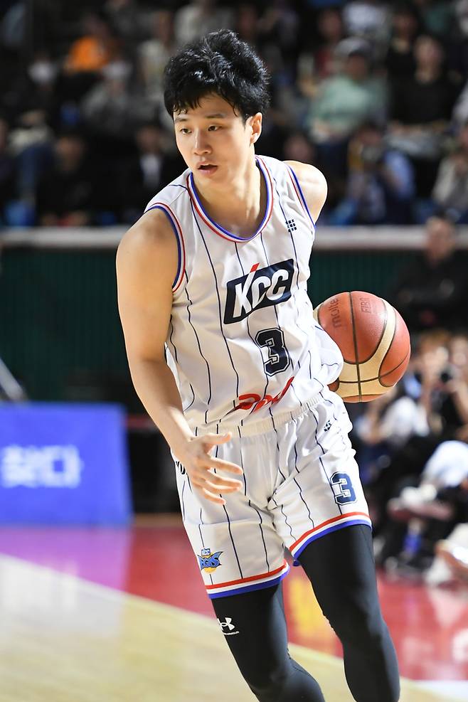 ‘라건아 공백’이 컸나···KCC, FIBA 챔피언스리그 아시아 첫 판서 이란 팀에 23점 차 완패