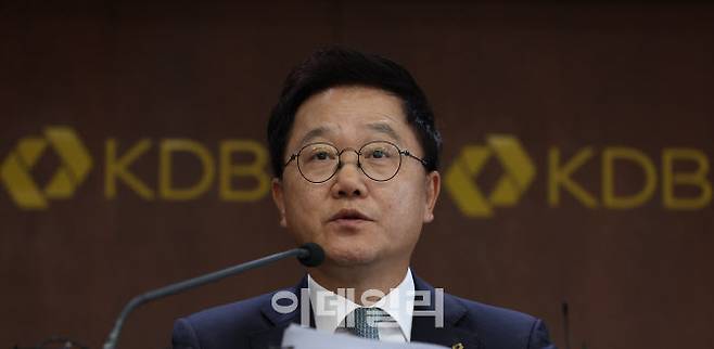 포토 강석훈 산업은행 회장 취임 2주년 기자간담회