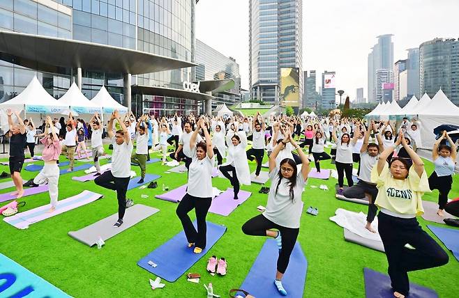 인도대사관 대한요가회 세계요가의날 퍼포먼스