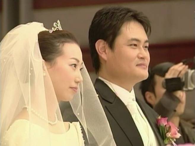 계산은 와이프 카드로재력가 아내 만나 방송 그만둔 꿀팔자 연예인 삶은영화