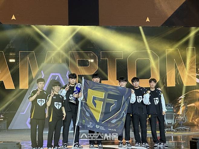 Lck 이어 Vct도 ‘1황 젠지 Drx 꺾고 韓 최초 Vct 퍼시픽 시즌 파이널 ‘우승 Ss송파in