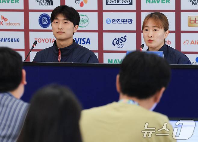 안세영 빠진 배드민턴 회견애꿎은 김원호 정나은만 고개 푹 올림픽