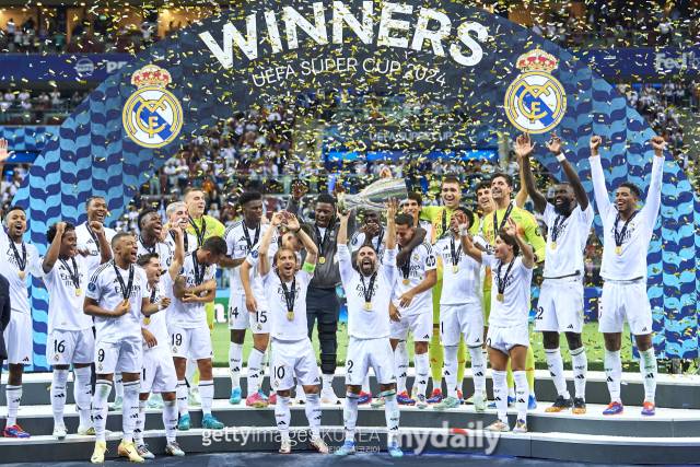 데뷔전부터 비니시우스 벨링엄 음바페 연계 득점레알 마드리드 Uefa 슈퍼컵 우승