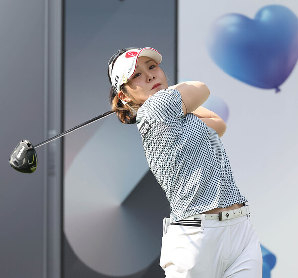 스윙·퍼트 모두 수정한 이소영 "샷감이 올라와서 우승 기대" [KLPGA KG레이디스 오픈]