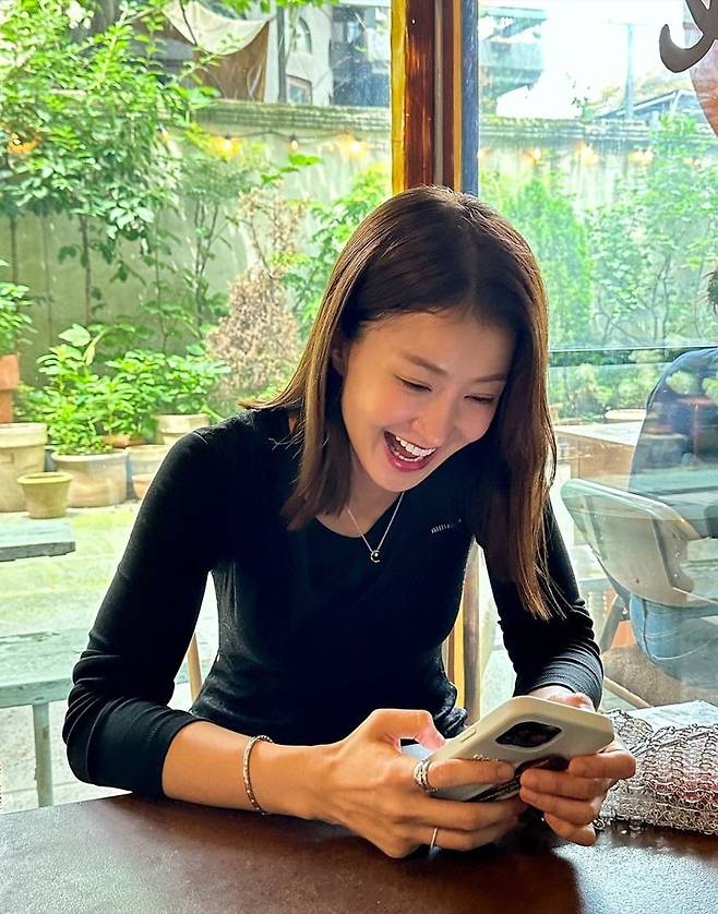 '20억 차익' 이시영, 파격 시스루 입고 강남 사모님 포스…169cm 57kg의 위엄