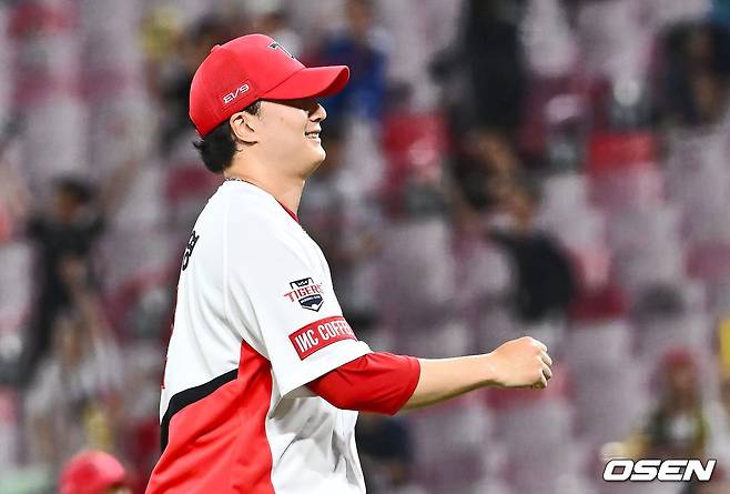 임창용 이후 26년 만의 타이거즈 구원왕 정해영 세이브 단독 1위 확정김원중 공동 1위 등극 가능성 소멸