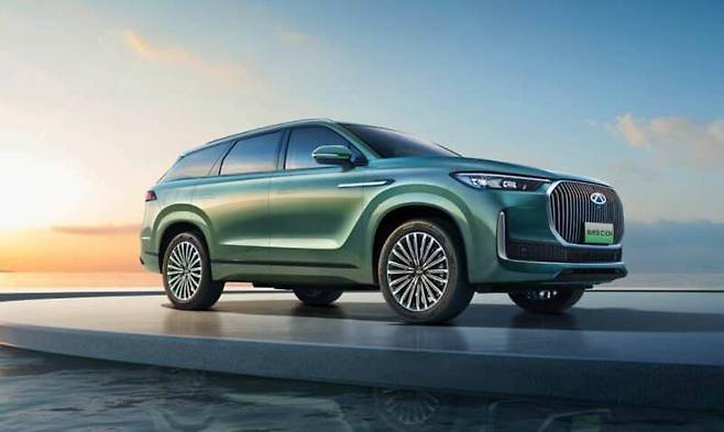 "한 번에 1,400km 주행 가능한 SUV" 2025년형으로 새롭게 태어난 Tiggo9 | 구름을달리다