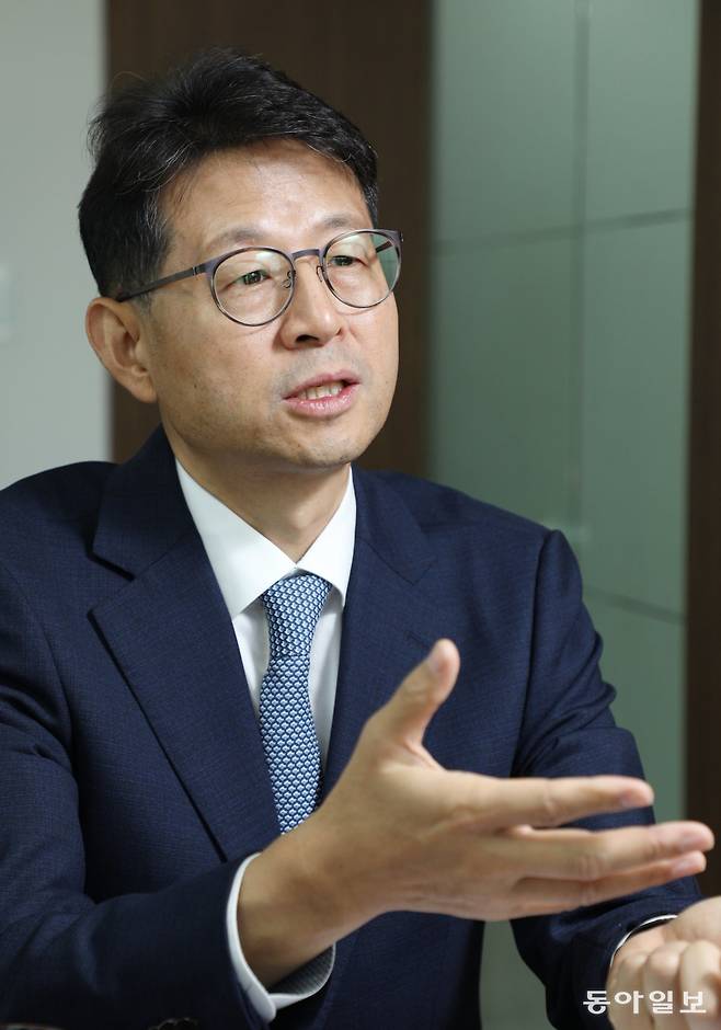 배용원 前 청주지검장 “중대재해·선거·지식재산 전문성으로 주변 도울 것” [법조 Zoom In/인터뷰]