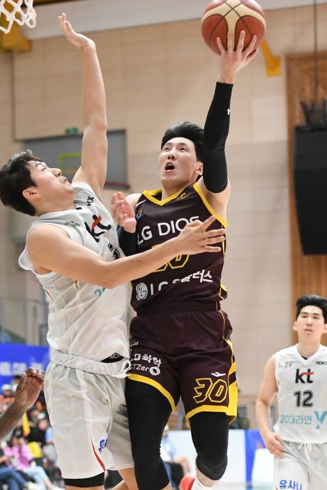 ‘The King’ 허훈 최고였다! kt, 두경민·타마요 분전한 LG 잡았다…2연승 및 4강 진출 [KBL 컵대회]