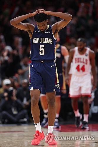 Nba 고육지책 빅맨이 없는 Nop 극단적인 스몰라인업 예고
