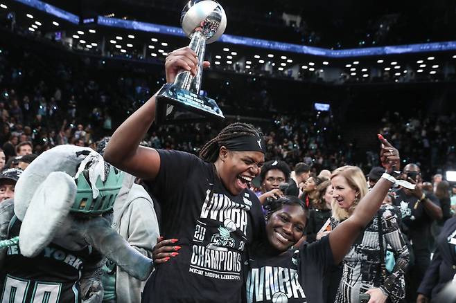 ‘wnba 첫 제패 뉴욕 리버티 24일 맨해튼서 ‘티커 테이프 퍼레이드