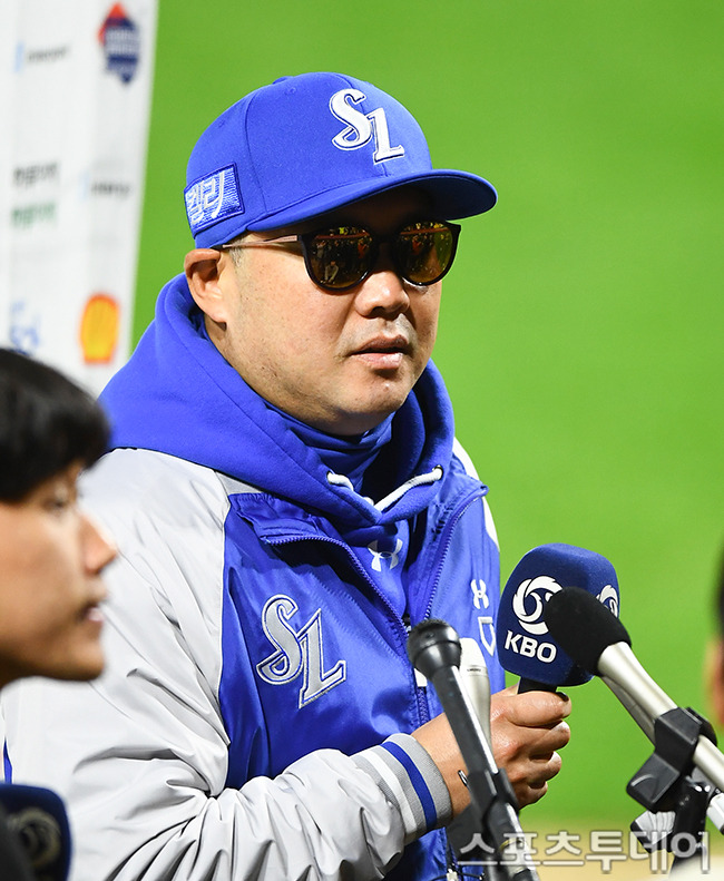 6회초 무사 1 2루→김영웅 번트 실패박진만 감독 실패했지만 야구는 확률 싸움