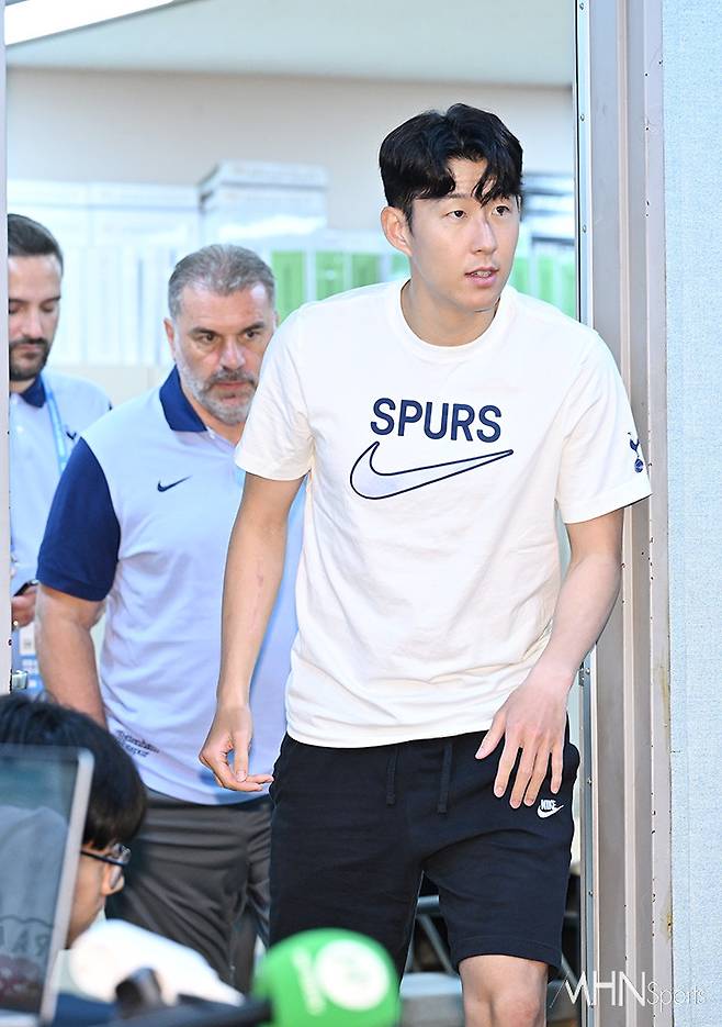 복귀골 펑→ 한 경기만에 다시 쓰러진 32세 손흥민팰리스전 No 주말 훈련도 못 나가
