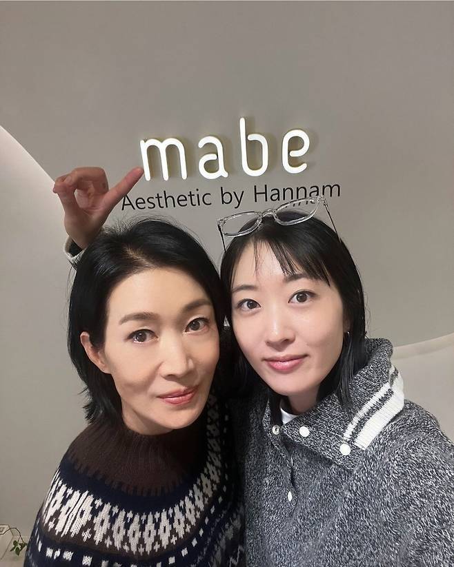 나영희 사모님 메이크업에 숨겨진 카리스마 숏컷으로 완성한 반전 우아美 뷰티는 내운명