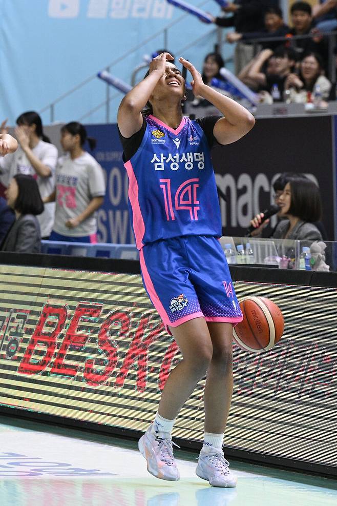 삼성생명 원투펀치 키아나 스미스 상태는 어느 정도일까