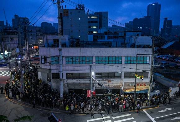 하루 벌어 먹고사는데 취약계층 아니다” 일용직 건보료 부과 검토 이유는