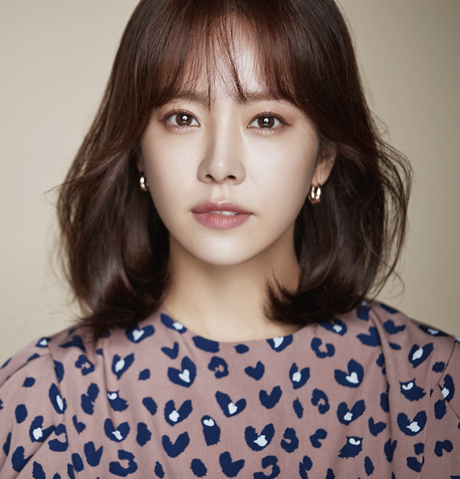 초고속으로 열애 인정한 10살 차이 연상연하 커플 웰니스라이프