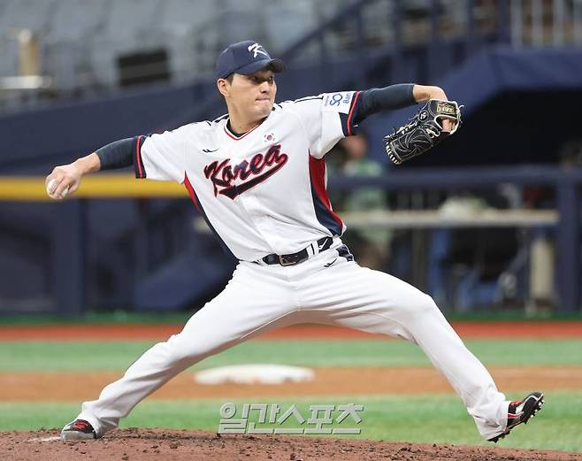 13승 Fa 최대어 선발과 우승팀 필승조가 빠졌다 고민 또 고민 류중일 감독의 속내는 프리미어12