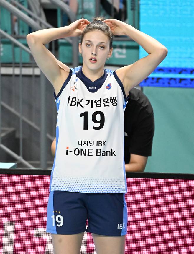 놓치고 싶지 않아요 빅토리아가 말하는 책임감 그리고 득점왕 욕심
