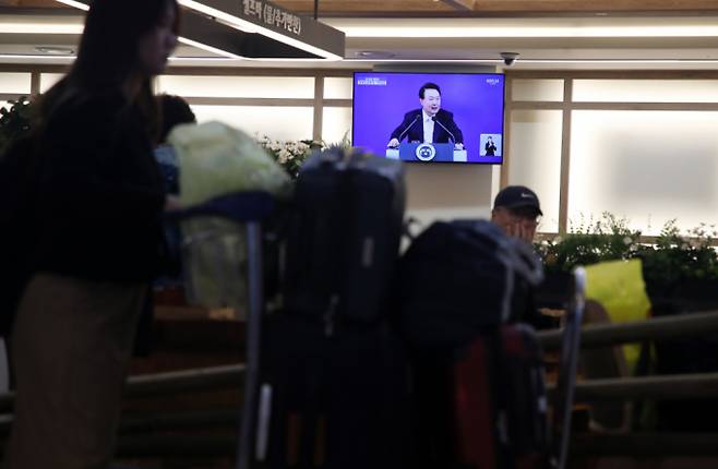 대통령실 역대 최저 지지율에 변화 통해 국민 신뢰 다시 얻을 것
