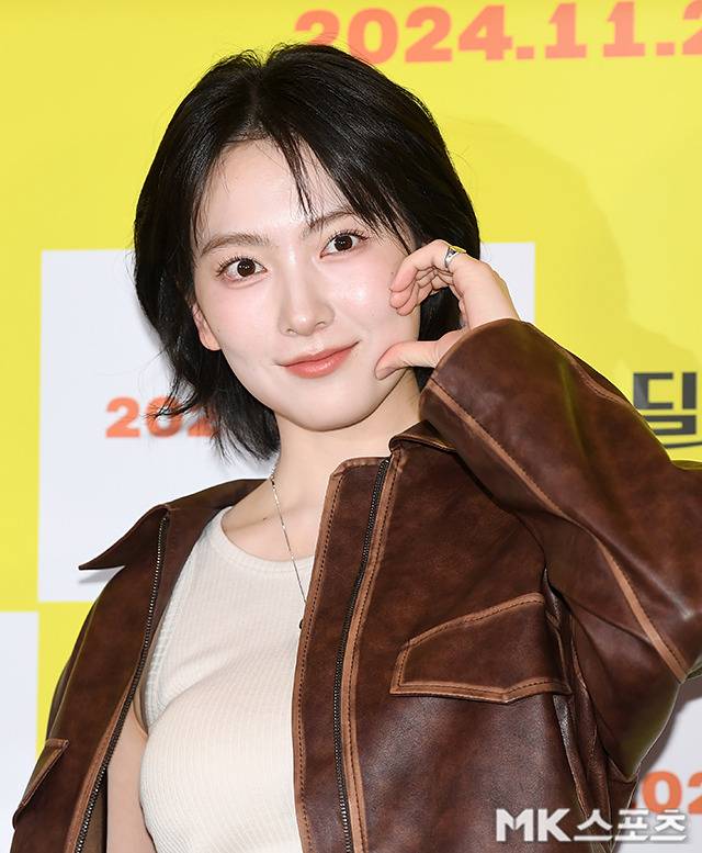 카라 강지영 물오른 숏컷 미모 확 달라보이는 비주얼 크롭 레더 재킷룩 뷰티는 내운명