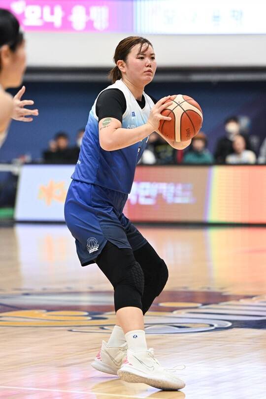 [WKBL 1라운드 리뷰] 영리한 1순위 빅맨, 분발해야 하는 NEW 1옵션