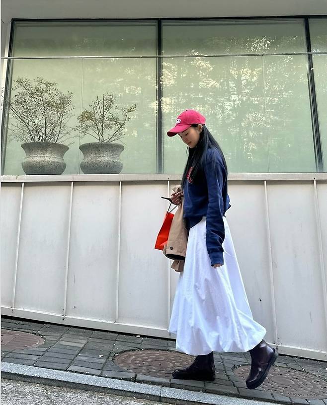 전진 아내 류이서 로맨틱한 호박 치마 맨투맨 딸랑 입은 펌킨 롱스커트룩 뷰티는 내운명
