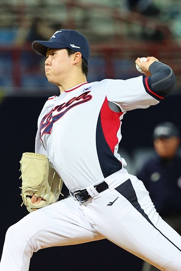 日 특별한 건 없다” 23세 패기 미쳤다가을야구 Era 096→한일전 선발 중책 日 Era 1위 강속구 투수와 한판승부