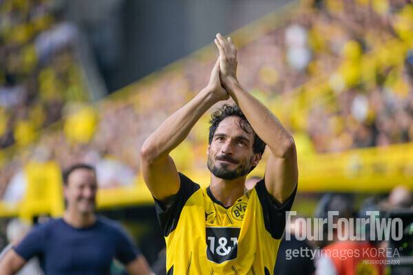 ‘bvb 레전드가 어쩌다가훔멜스 내년 겨울 이적은퇴 고려중