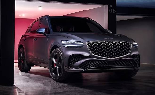 "현대차도 충전 한 번에 900km 이상 달린다." 제네시스 GV70에 EREV 장착 | 구름을달리다