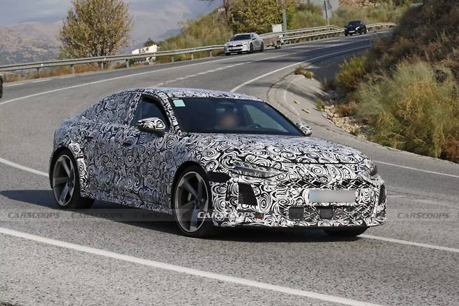 Bmw‧벤츠 긴장할 만하네”아우디가 드디어 꺼낸 강력 신차 무슨 차길래 위드카