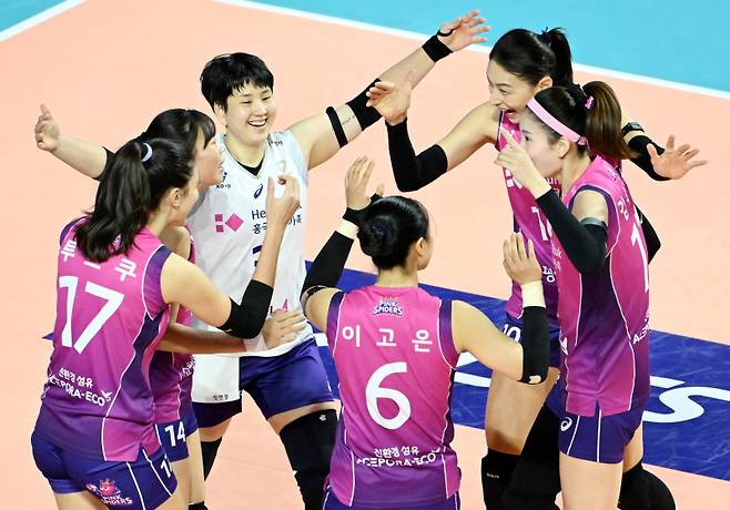 배구여제도 예상 못 한 8연승 김연경 우리에겐 시간이 필요했다 Is 인터뷰