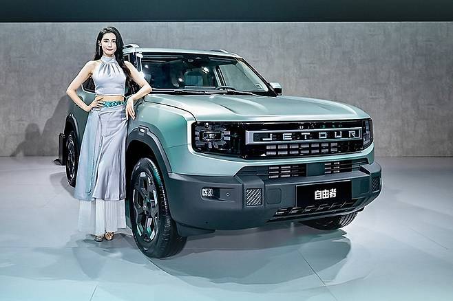이 정도면 사주자 정말 세련되게 카피했다는 중국 Suv 카텍