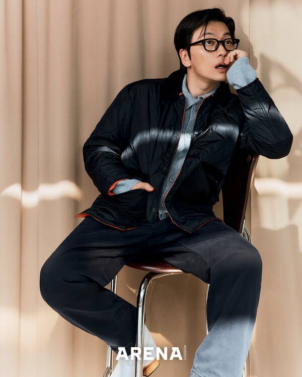 배우 이동휘 독보적인 패션 감각으로 완성한 겨울 코디