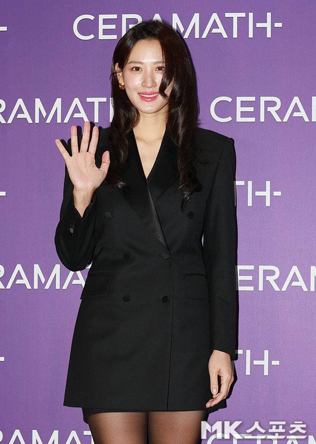 수현 100kg 찍고 리턴 뼈 보일 듯 마네킹 보디라인 하의실종룩 뷰티는 내운명