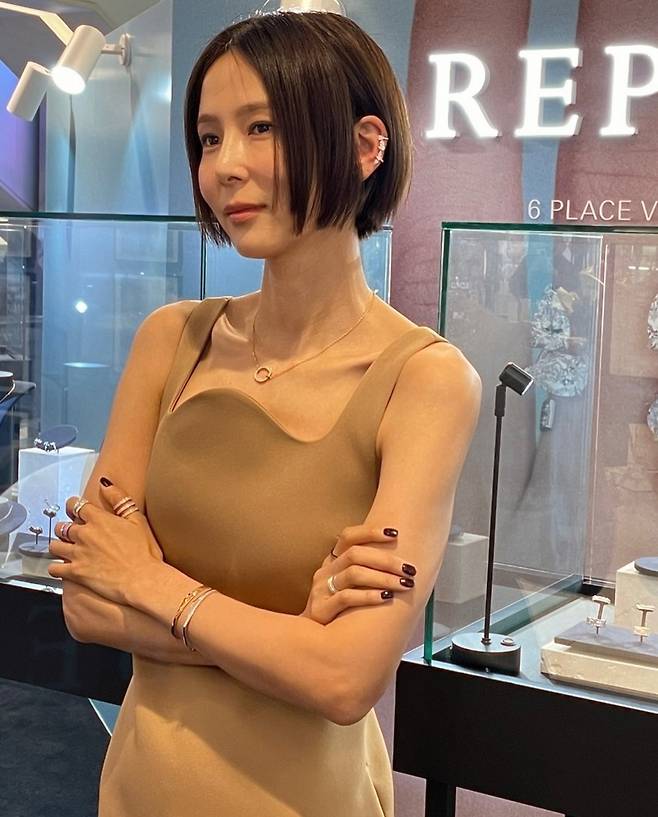 김나영 예쁜 엄마의 마네킹 몸매 암만 봐도 모델이라는 럭셔리 드레스핏 스타와 패션