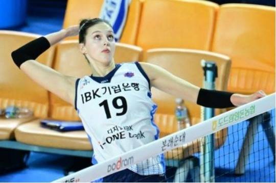 Ibk기업은행 도로공사에 3 0 셧아웃 승 빅토리아 니콜로바에 판정승